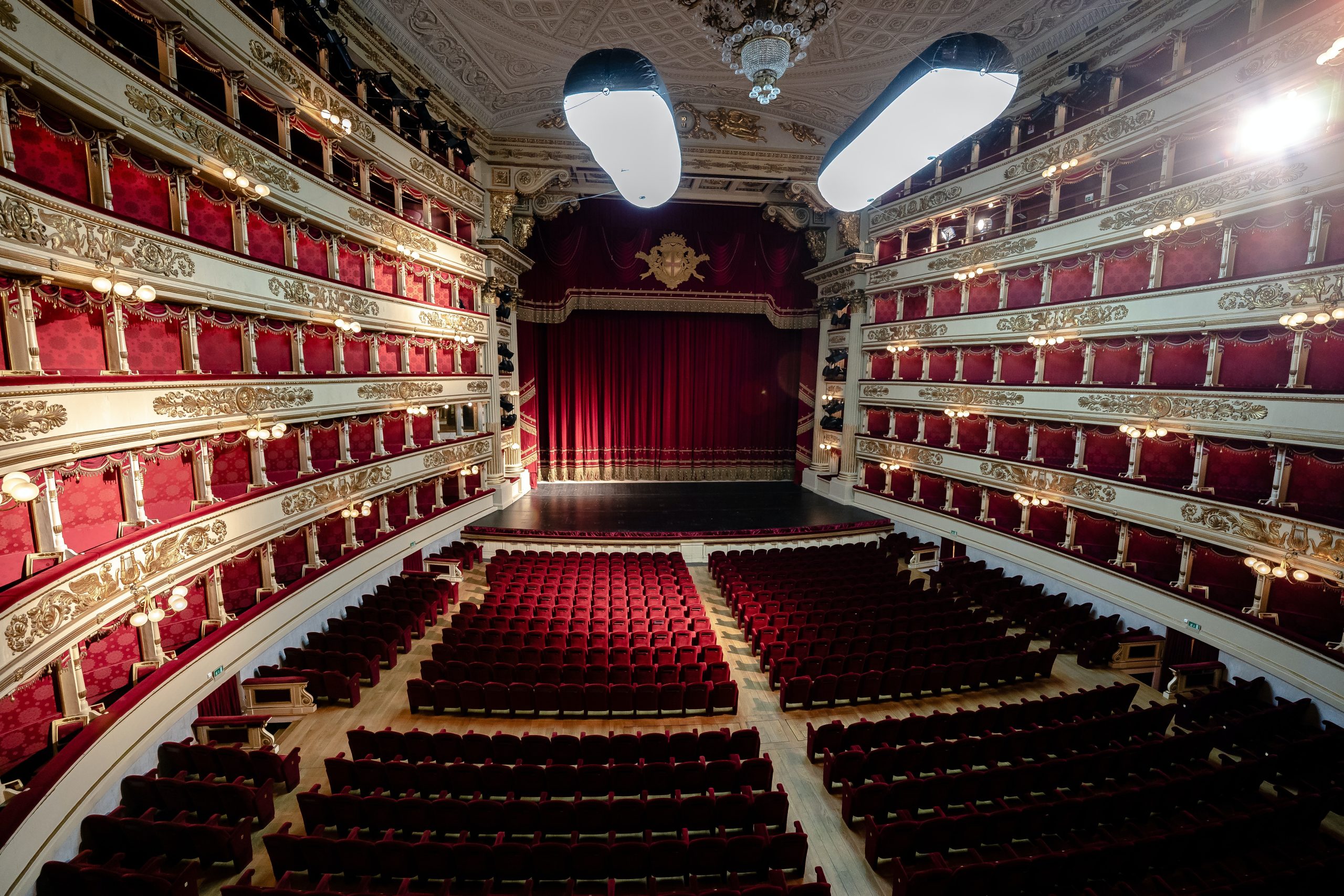 The Grandeur and History of Italian Theaters - ItalianNotebook - Italy ...