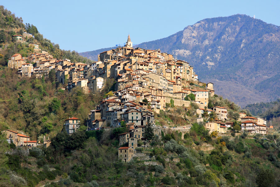 Apricale: A Small Italian Village with a Big History - ItalianNotebook ...