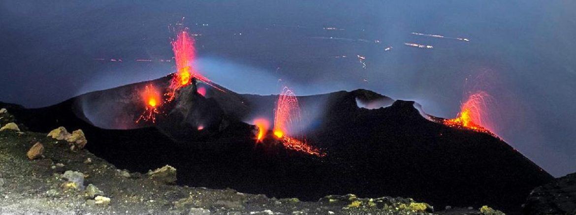 The Mighty Fury of Mount Etna: Italy's Active Volcano - ItalianNotebook ...